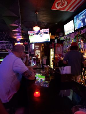 LEFT FIELD LOUNGE - 20 Photos & 15 Reviews - Bars - 2282 Bardstown Rd ...