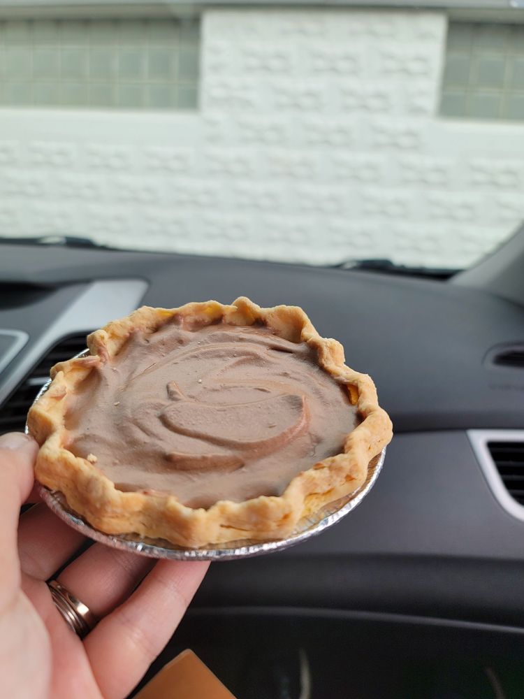 TRY PIE BAKERY - Updated July 2024 - 522 Mulberry St, Waterloo, Iowa ...