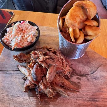 THE HEN AND THE HOG - Updated May 2025 - 326 Photos & 396 Reviews ...