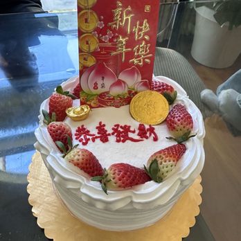 FORTUNE BAKERY - Updated July 2024 - 561 Photos & 479 Reviews - 700 W ...