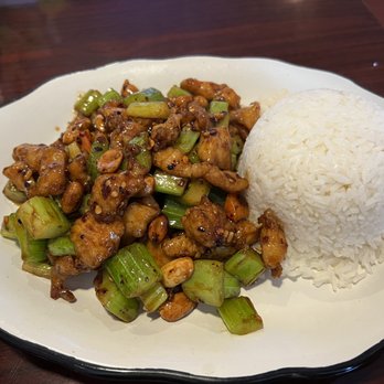 CHAMBER RED CHINESE BISTRO - Updated July 2024 - 152 Photos & 263 ...