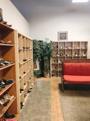 SAVVY CONSIGNMENT - 14 Photos & 33 Reviews - 545 Baltimore Annapolis ...