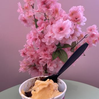 GALATA TURKISH ICE CREAM AND DESSERT - Updated June 2024 - 99 Photos ...