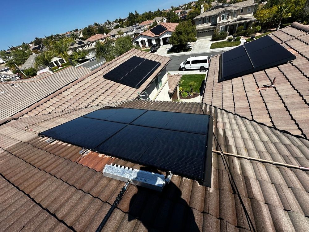 HENRY SOLAR PANEL CLEANING - Updated December 2024 - 22 Photos - Lake ...