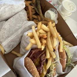 VOLCANO BURGERS - Updated October 2025 - 576 Photos & 1004 Reviews ...