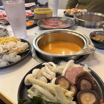 HOTPOT 88 - Updated October 2025 - 218 Photos & 51 Reviews - 2502 S ...