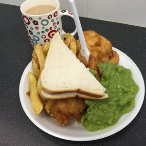 CASTLE RISE FISH & CHIPS - Fish & Chips - 60 Castle Rise, Runcorn ...