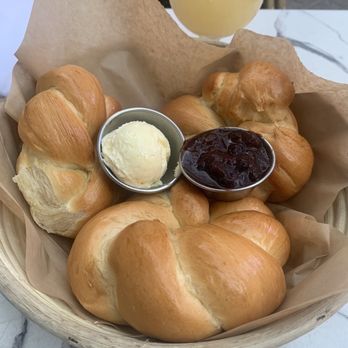 FOUNDING FARMERS RESTON STATION - Updated July 2024 - 1336 Photos ...