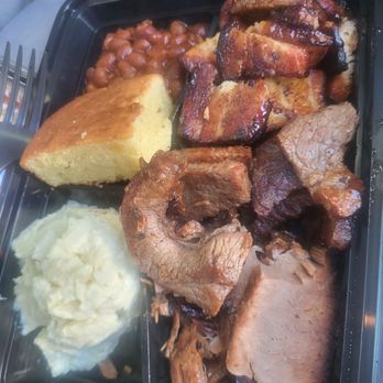 BREW HAWG BBQ & ROOT BEER - Updated May 2025 - 1119 Photos & 1194 ...