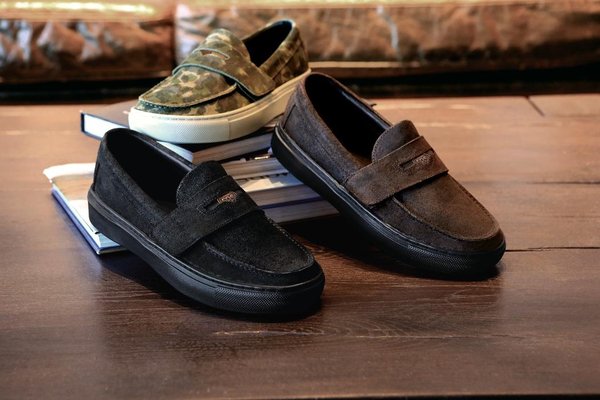 SAS FACTORY OUTLET - Updated December 2025 - 34 Photos - 943 N Expy ...