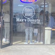 MAX’S DONUT SHOP - 163 Photos & 302 Reviews - 105 N Greenville Ave ...
