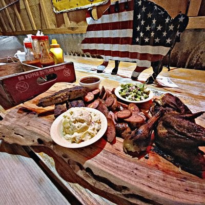 RED BARN BAR-B-QUE - Updated January 2026 - 139 Photos & 213 Reviews ...