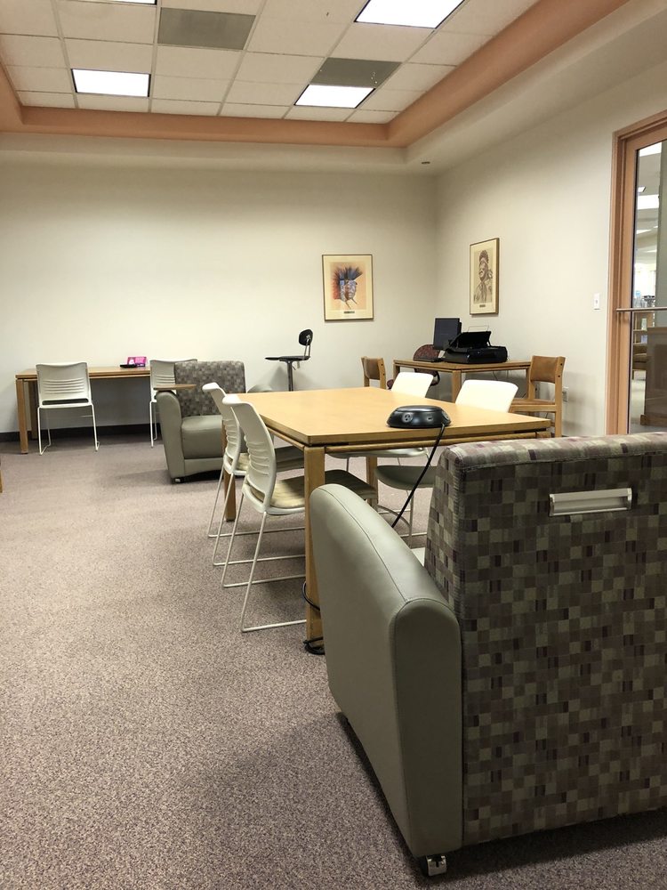 LAUGHLIN LIBRARY - Updated May 2025 - 16 Photos & 13 Reviews - 2840 ...