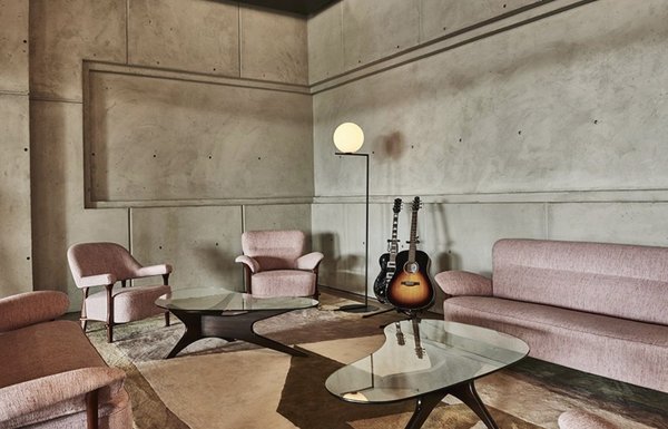 SPRING PLACE - Updated October 2025 - 47 Photos & 11 Reviews - 6 Saint ...