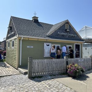 SOMERSET CREAMERY - SOMERSET - Updated April 2025 - 18 Photos & 15 ...