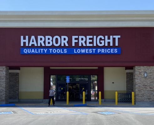 HARBOR FREIGHT TOOLS - Updated December 2025 - 14 Photos - 1717 Oakdale ...