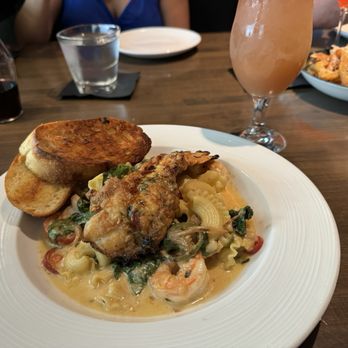 ENTOURAGE - Updated August 2024 - 370 Photos & 141 Reviews - 796 ...