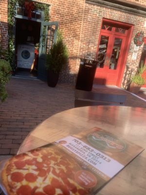 BUGSY’S PIZZA RESTAURANT & SPORTS BAR - 182 Photos & 442 Reviews - 111 ...