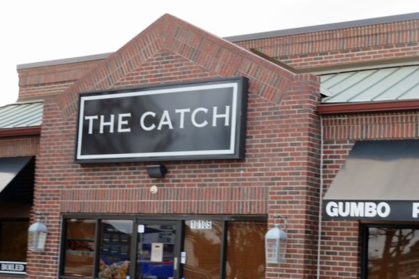 THE CATCH - Updated October 2024 - 138 Photos & 127 Reviews - 10105 S ...