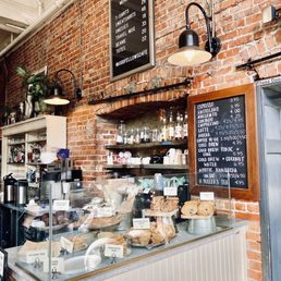 ODDFELLOWS CAFE & BAR - Updated July 2025 - 1847 Photos & 1621 Reviews ...