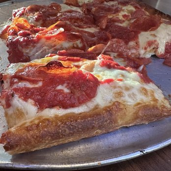 BROOKLYN STYLE PIZZA - Updated April 2025 - 42 Photos & 49 Reviews ...