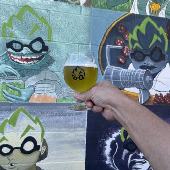 BEER LAB HI - Updated January 2025 - 101 Photos & 26 Reviews - 1318 S ...