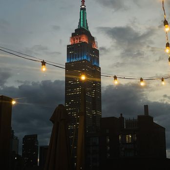 VINTAGE GREEN ROOFTOP - Updated May 2025 - 31 Photos & 20 Reviews - 303 ...