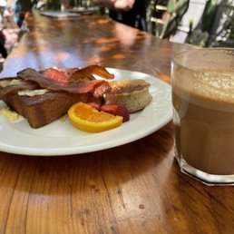 STABLE CAFE - Updated July 2025 - 744 Photos & 698 Reviews - 2128 ...