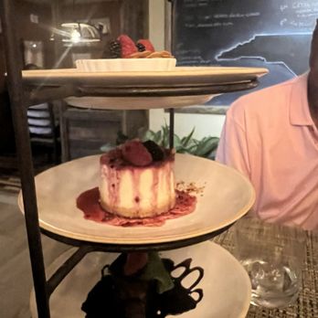 ELLIOTT’S ON LINDEN - Updated December 2025 - 186 Photos & 258 Reviews ...