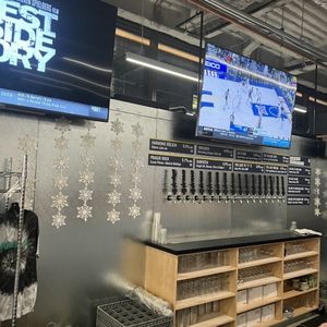 HARMONIC BREWING THRIVE CITY - 23 Photos & 20 Reviews - Sports Bars - 7 Warriors Way, San ...