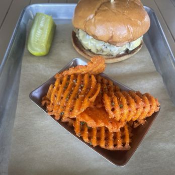 MAPLE LANDING - Updated November 2024 - 572 Photos & 556 Reviews - 5855 ...