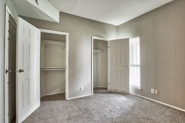 HIDDEN RIDGE ON THE CANAL - Updated December 2025 - 46 Photos & 37 ...