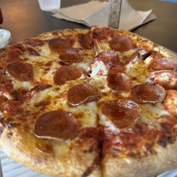 REDWOOD PIZZA AND WINGS - DUARTE - Updated March 2025 - 140 Photos ...