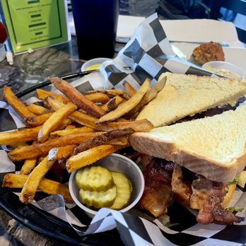 BUSHMILL TAVERN - 116 Photos & 190 Reviews - 4017 Philadelphia Rd ...