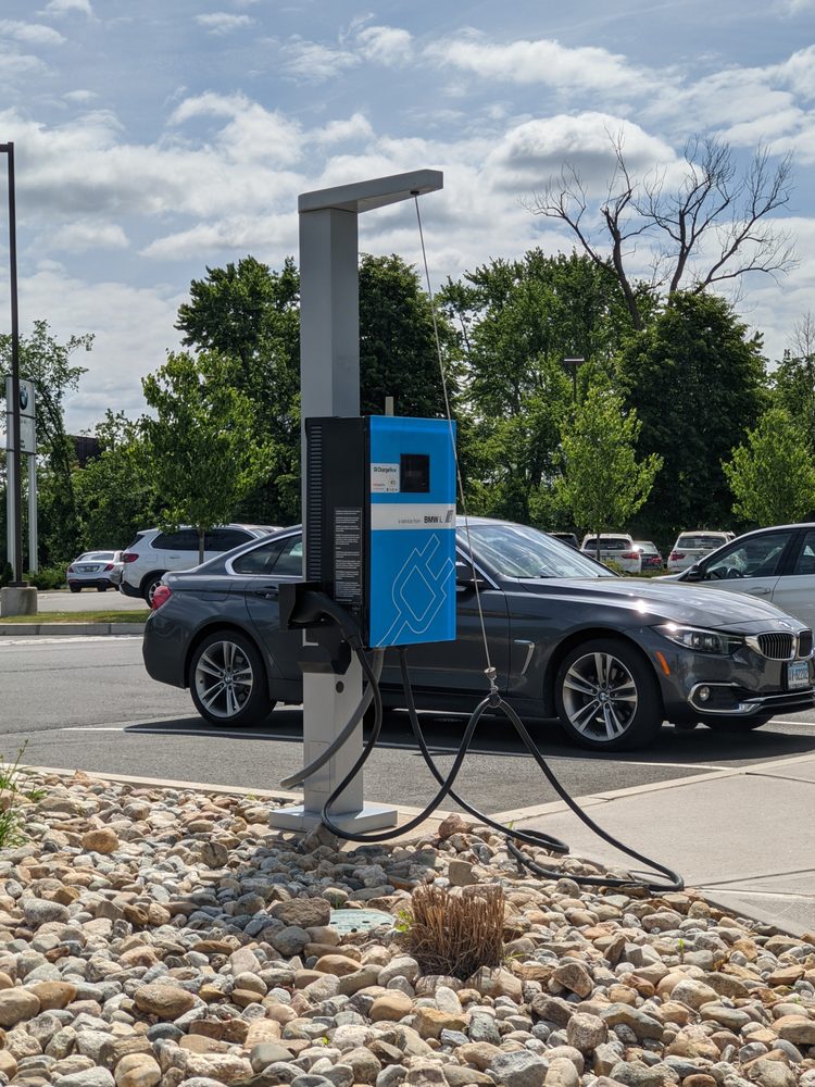 CHARGEPOINT - Updated August 2024 - 1 Weston Park Rd, Hartford ...