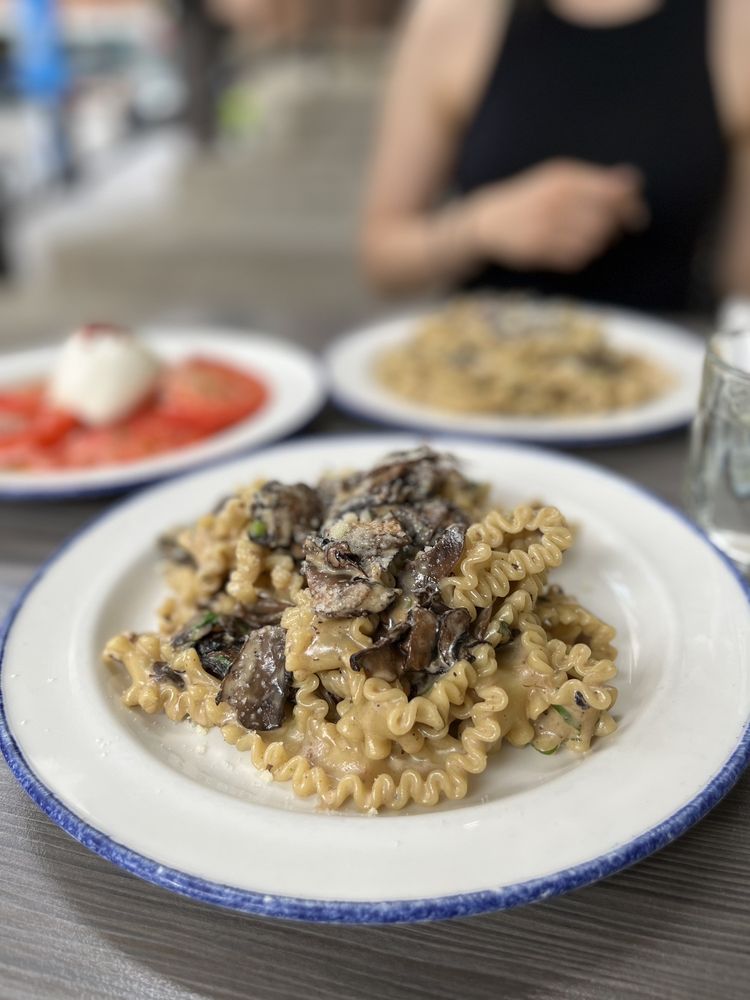 TRATTORIA NERVOSA - 457 Photos & 384 Reviews - 75 Yorkville Avenue ...