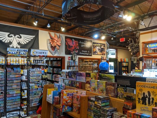 THE WANDERING DRAGON GAME SHOPPE - Updated October 2025 - 36 Photos ...