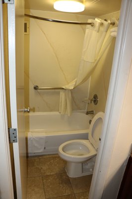 QUALITY INN SAVANNAH HISTORIC DISTRICT - Updated July 2025 - 64 Photos ...