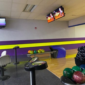 SUMMIT LANES - Updated November 2025 - 15 Reviews & 11 Photos - 803 SW ...