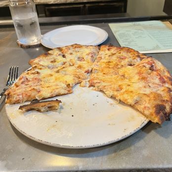 THE BRUNCH PUB - Updated June 2024 - 55 Photos & 80 Reviews - 101 W ...