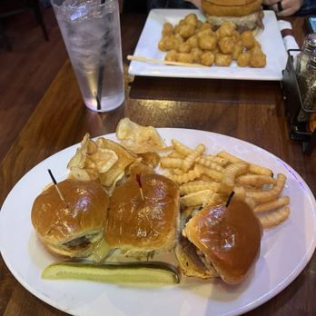 THE DONKEY INN BAR AND GRILL - Updated December 2025 - 63 Photos & 99 ...