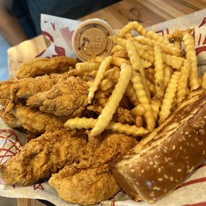 WINGSTOP - Updated March 2026 - 12 Photos - 132 2nd St S, Waite Park ...