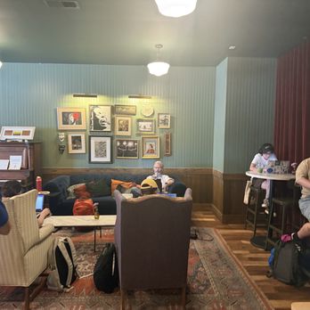 THE UNDERSTUDY COFFEE AND BOOKS - Updated December 2025 - 147 Photos ...