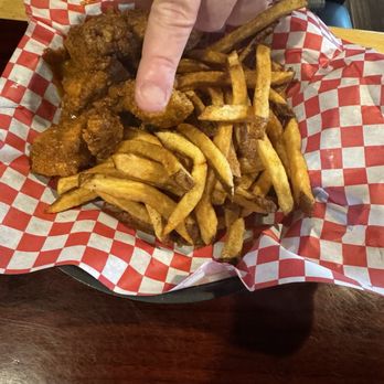 KICKIN WINGZ - Updated December 2025 - 65 Photos & 168 Reviews - 8702 ...