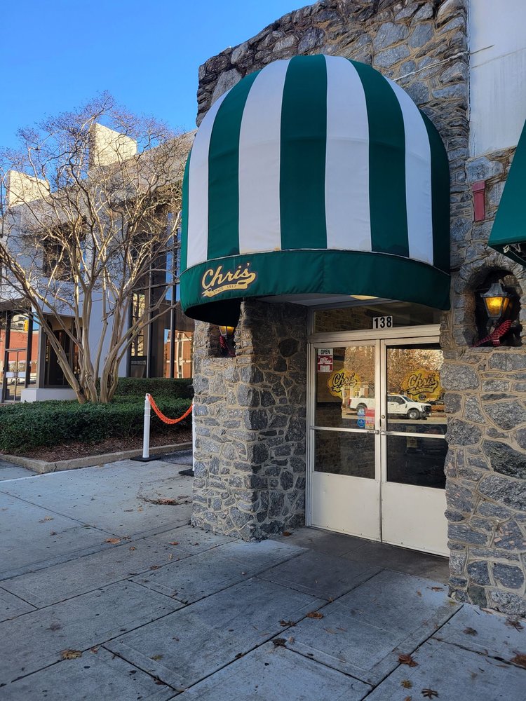 CHRIS’ FAMOUS HOTDOGS - Updated July 2024 - 184 Photos & 208 Reviews ...