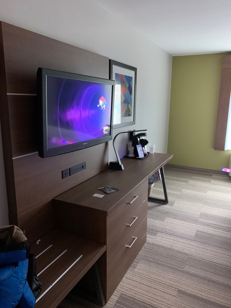 HOLIDAY INN EXPRESS & SUITES SAN ANTONIO WEST-SEAWORLD AREA - 61 Photos ...