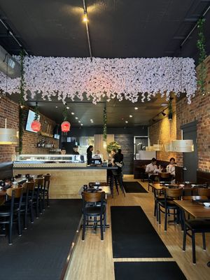 DOMO SUSHI KITCHEN & BAR - 56 Photos & 15 Reviews - 976 N High St ...