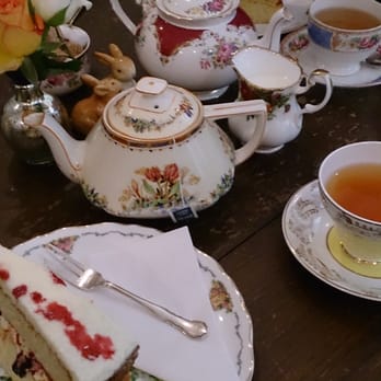 WHITE RABBIT TEA HOUSE - Updated May 2025 - 5 Bridlesmith Walk ...