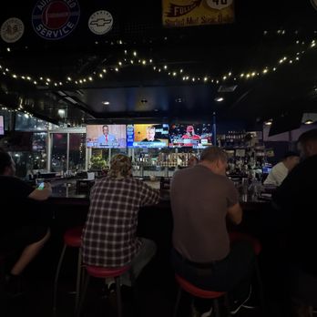 CARPOOL - Updated December 2025 - 50 Photos & 41 Reviews - 900 N Glebe ...