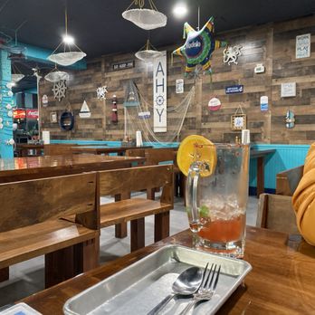 WACKY CRAB SHACK - Updated October 2025 - 16 Photos & 19 Reviews - 1601 ...